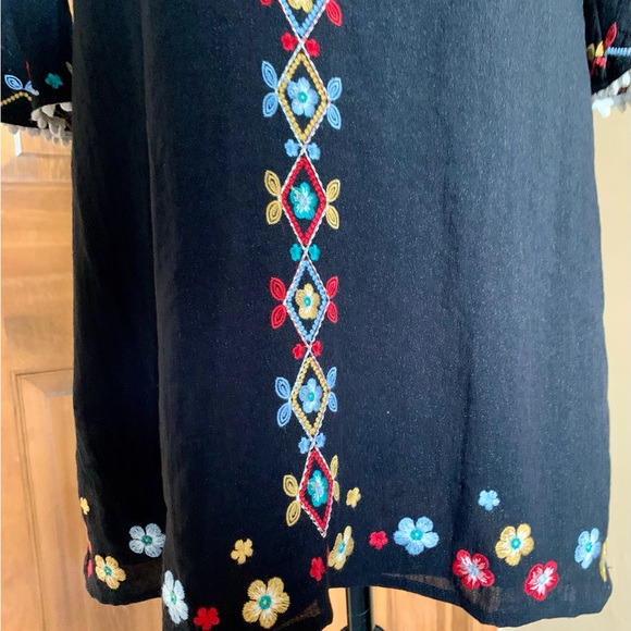 THML | Dresses | Thml Size Small Black Embroidered Floral Shift Shirt ...